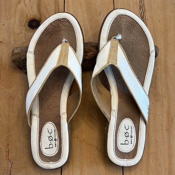 boc | Shoes | Boc Born Concept White Vegan Leather Thong Flip Flop ...